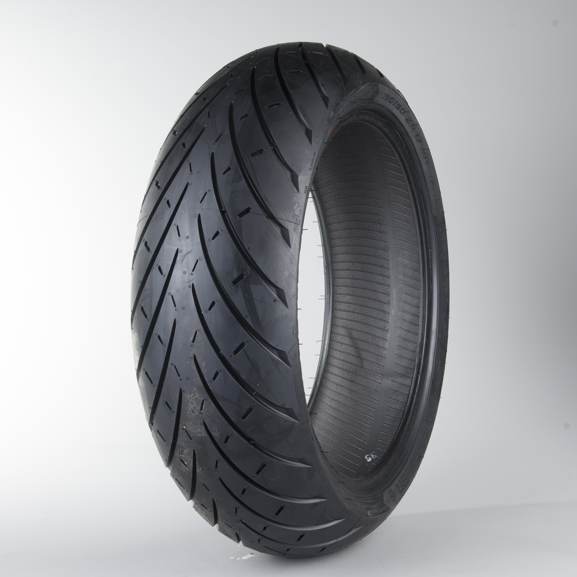 Metzeler Roadtec 01 190 50 ZR 17 M C 73W TL Jetzt 30 Ersparnis metzeler-roadtec-01-190-50-zr-17-m-c-73w-tl-jetzt-30-ersparnis