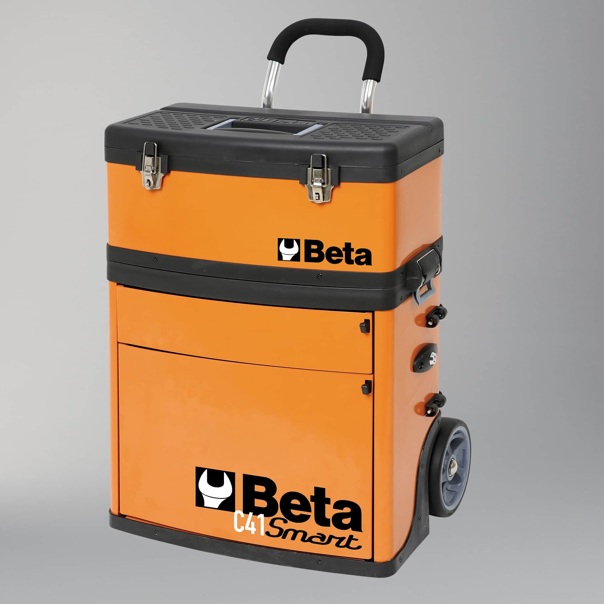 Beta tool box store